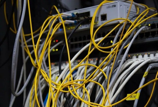 The dangers of messy wiring and electrical systems in offices