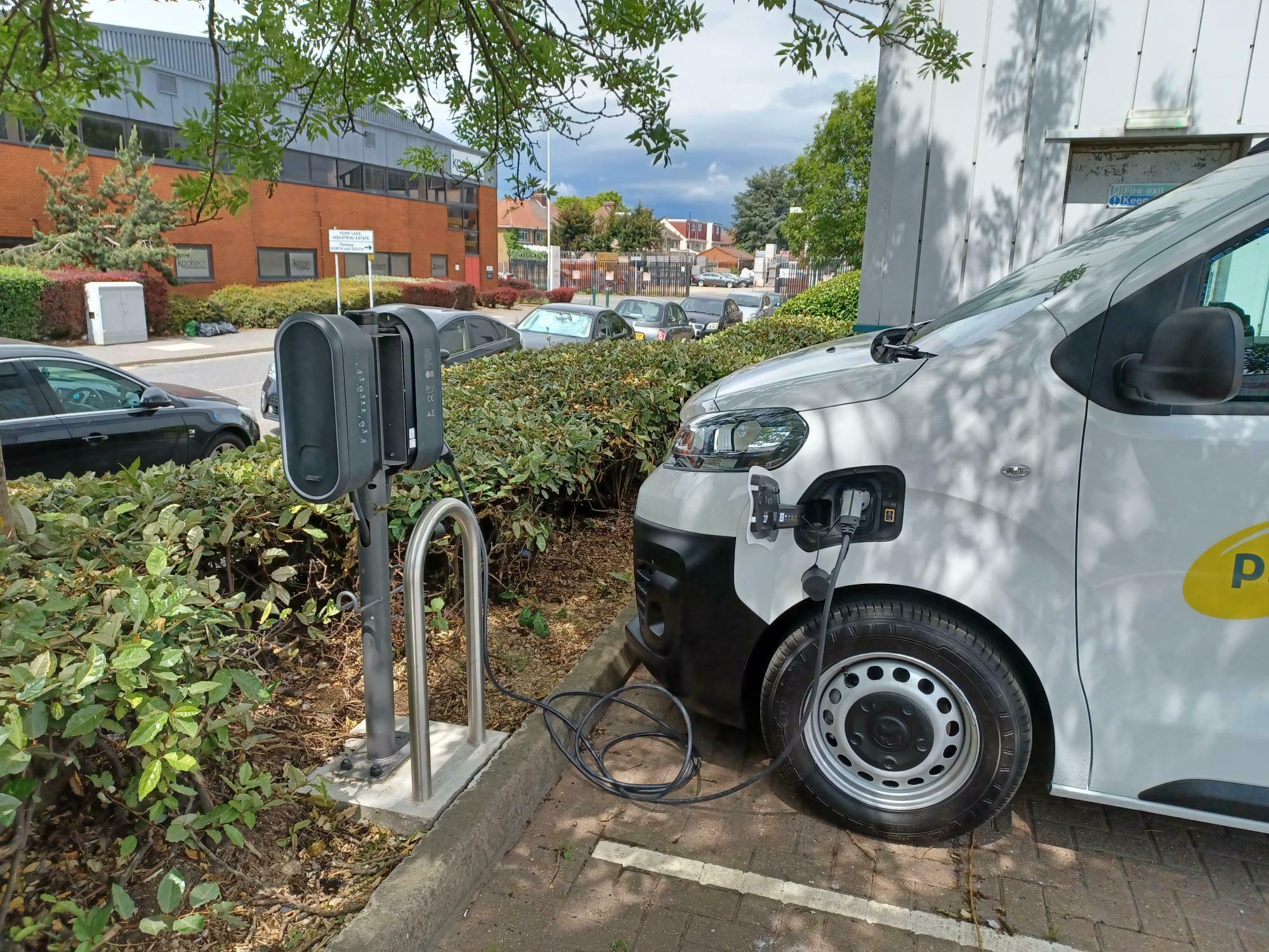 Workplace Workplace EV Charging Solutions | Convenient & EfficientCharging