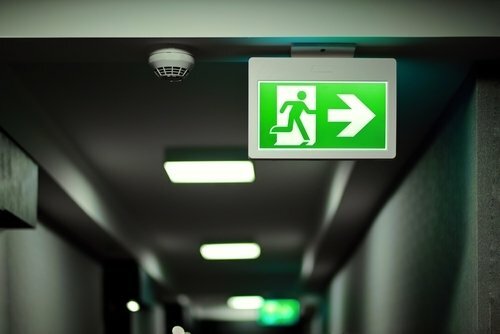 Emergency Lighting: UK Testing & Regulatory Requirements | phs Compliance